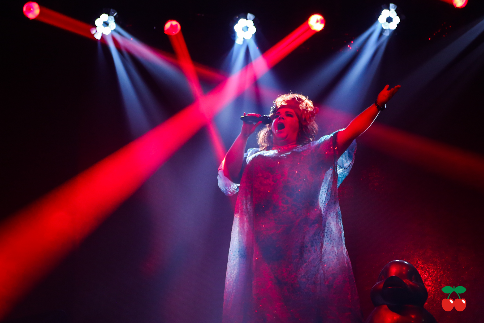 Profile: Dawn Hindle | Wonderland Magazine