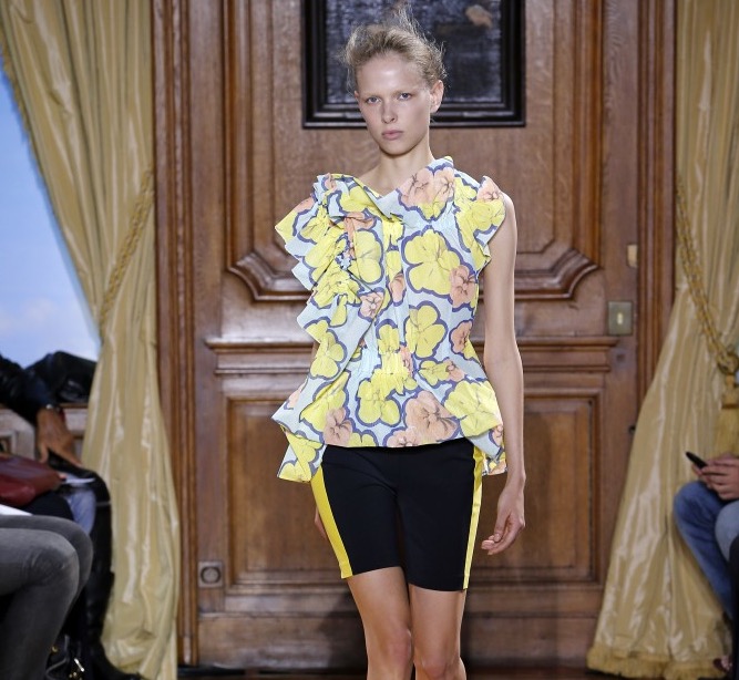 PFW: Viktor & Rolf SS15 | Wonderland Magazine