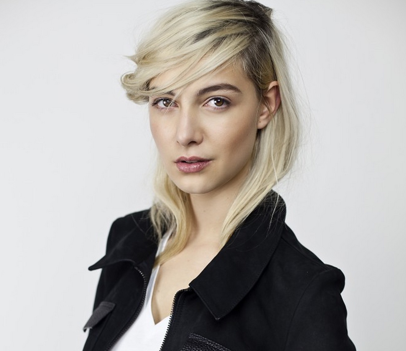 Model to Watch Neva | Wonderland Magazine