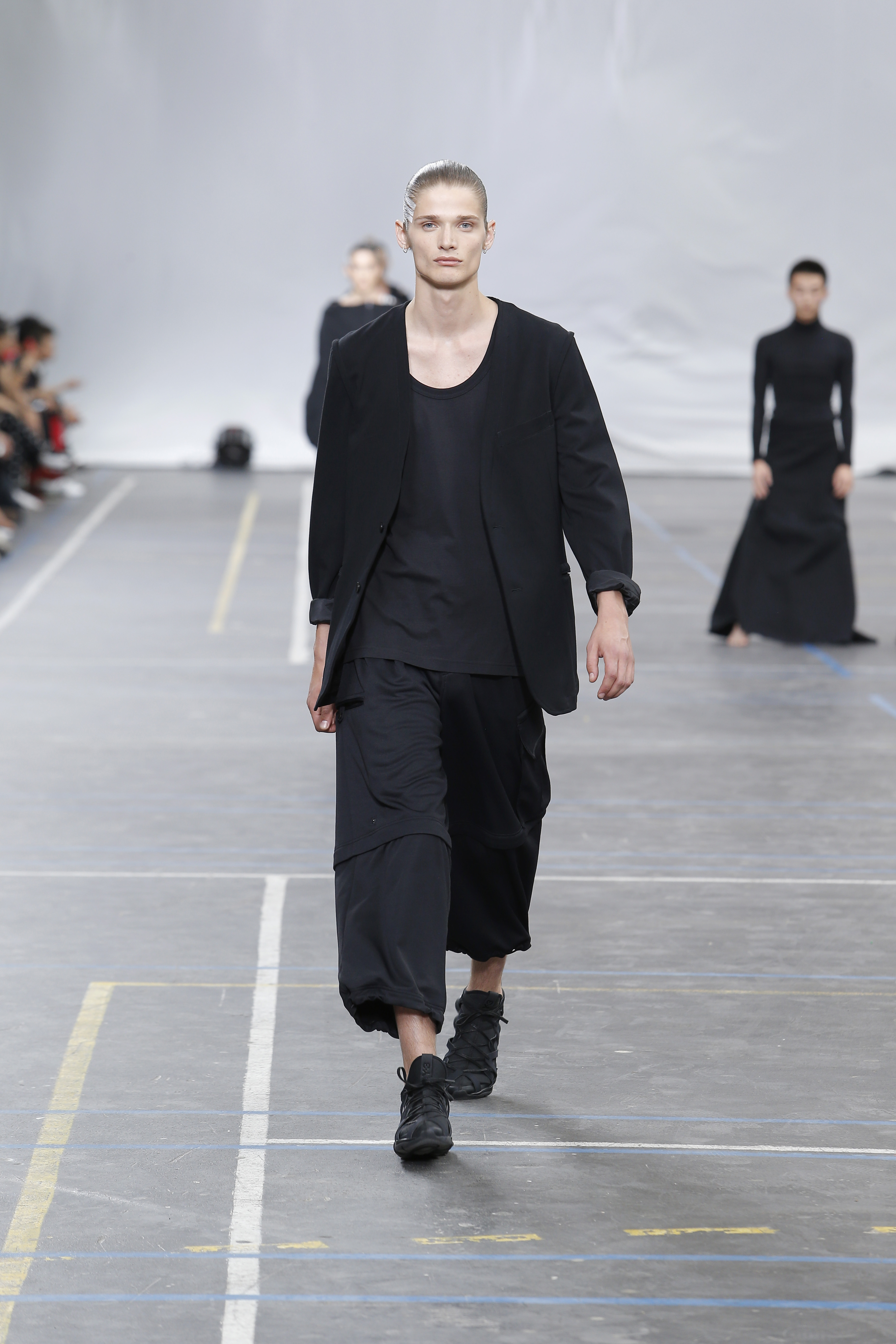 Y-3 SS16 | Wonderland Magazine