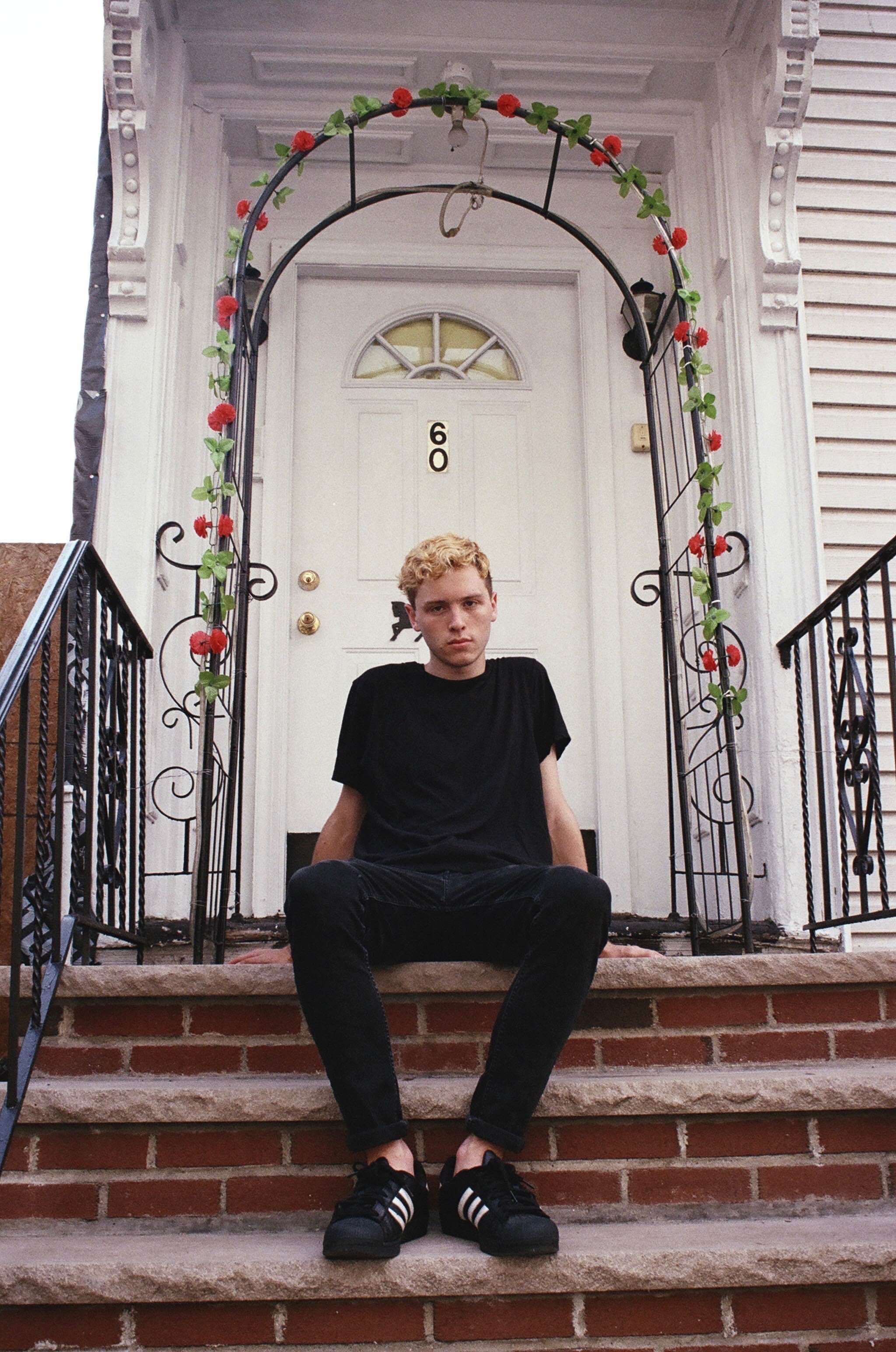 Premiere: Warren Wolfe - "Take The Fall" | Wonderland