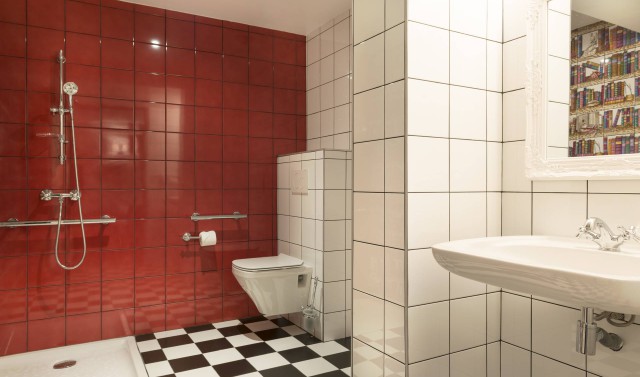 Haute Hotel: Hotel Sacha | Wonderland Magazine