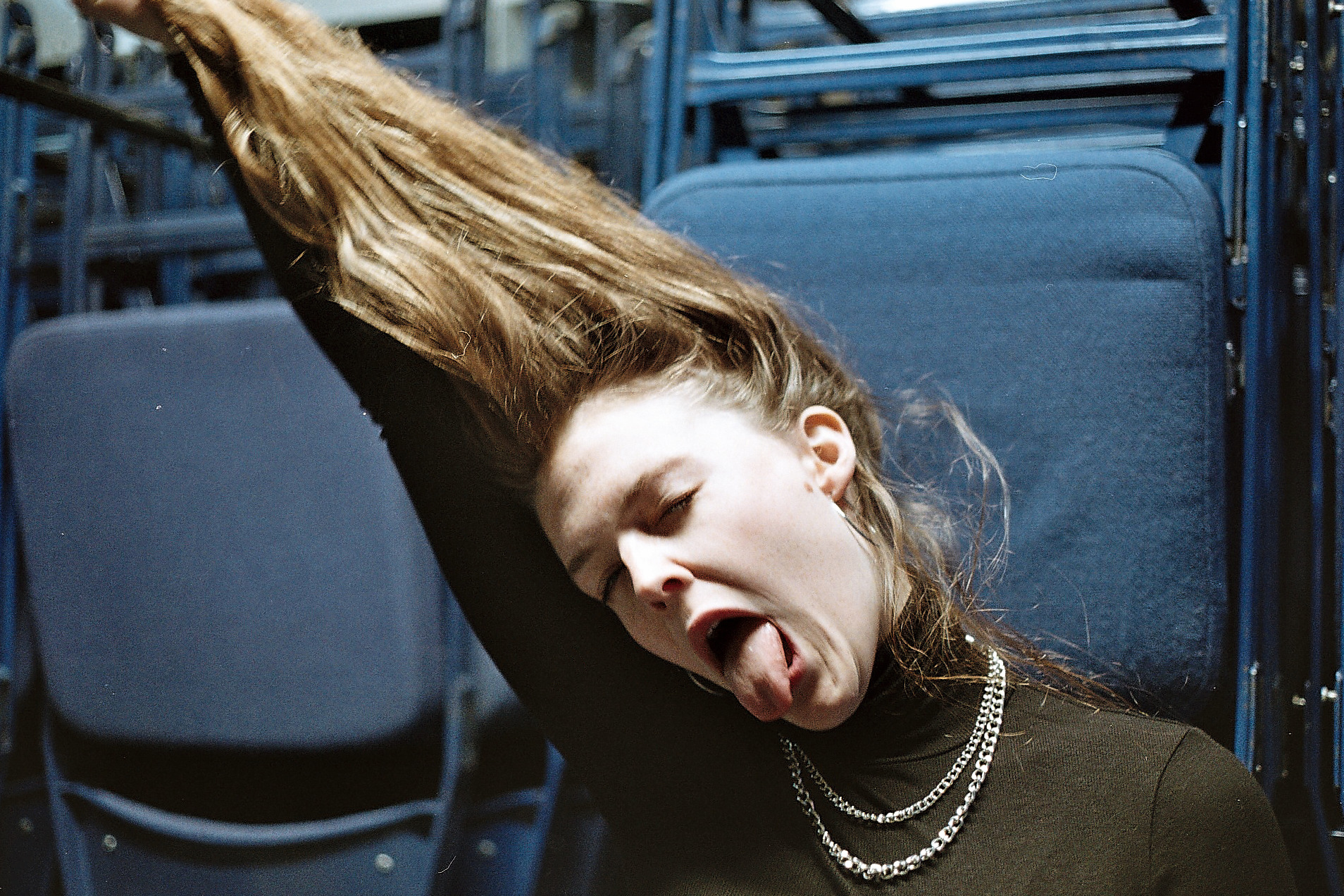 Backstage with Maggie Rogers | Wonderland Magazine