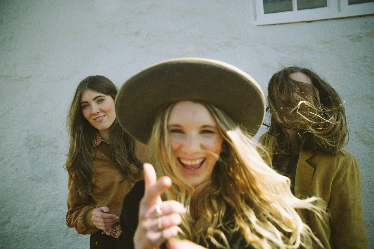 Premiere: Wildwood Kin - "Beauty In Your Brokenness" | Wonderland