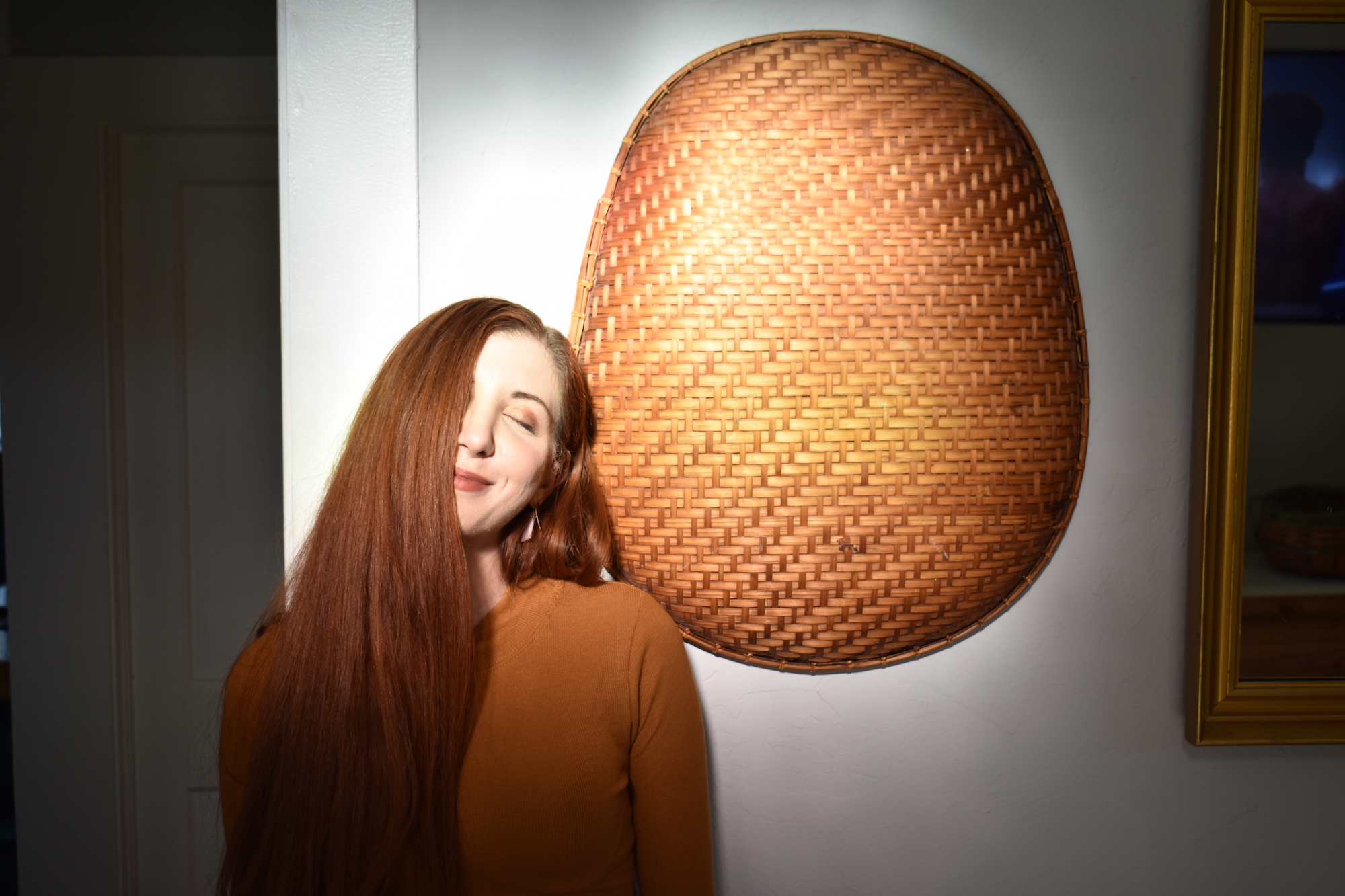 Newcomer Carly Shea On Her Brand New Visuals For "Waste My Time"