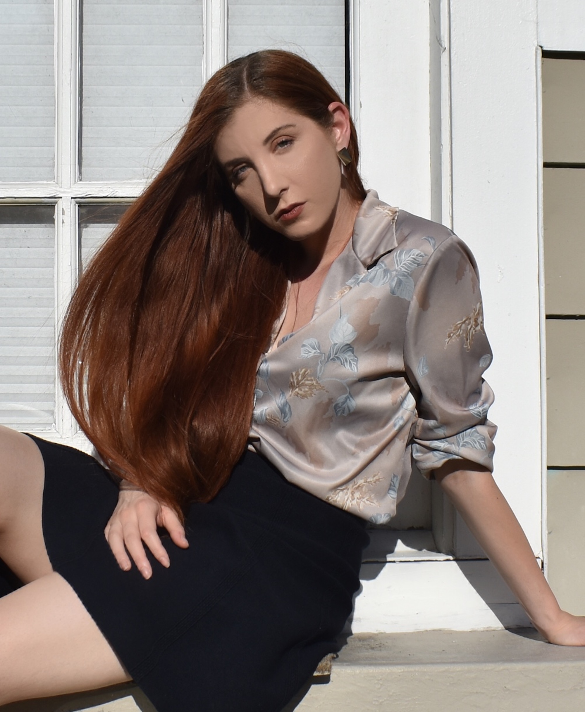 Newcomer Carly Shea On Her Brand New Visuals For "Waste My Time"