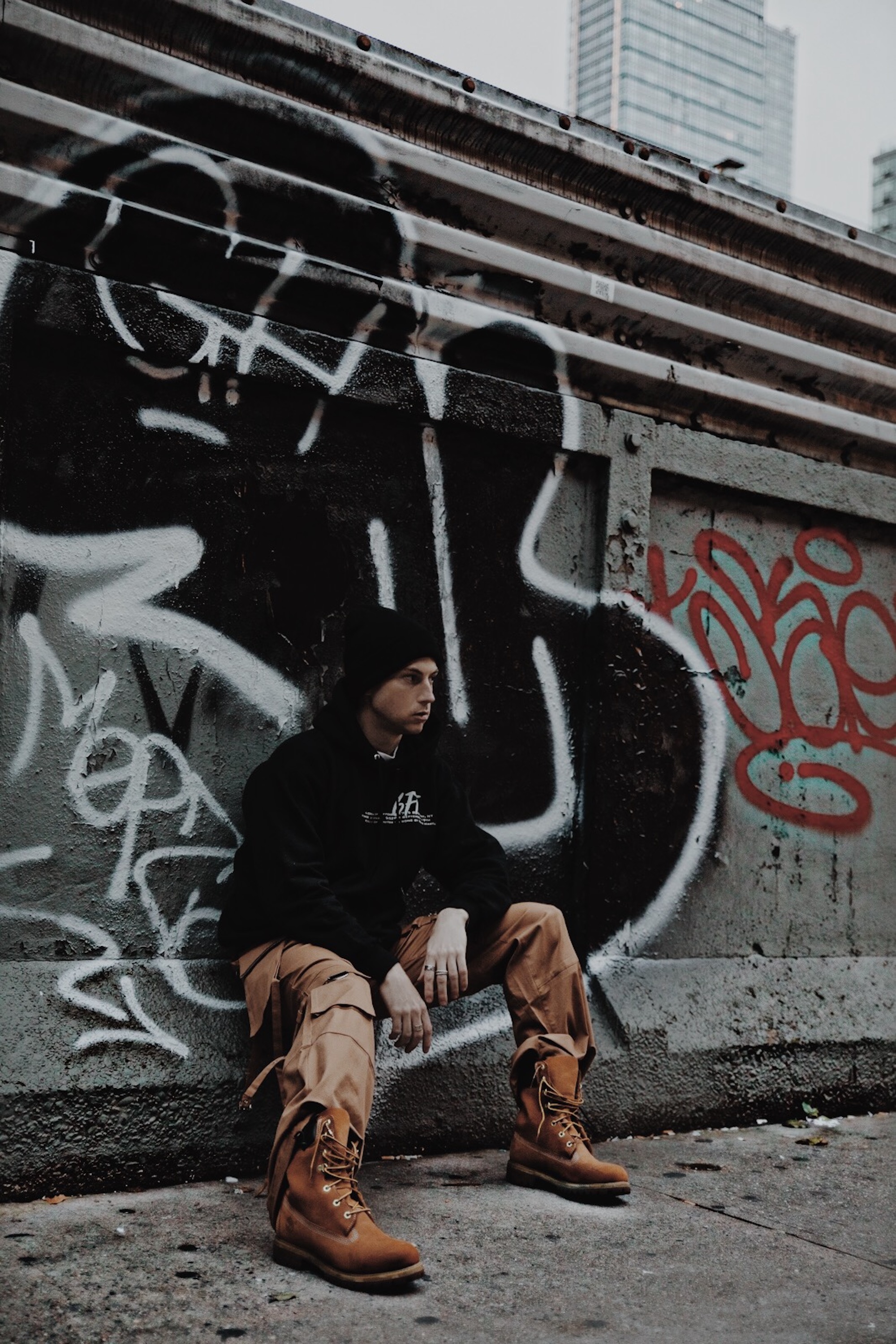 Reyn Hartley Drops His New Indie-Pop Single "Bow"