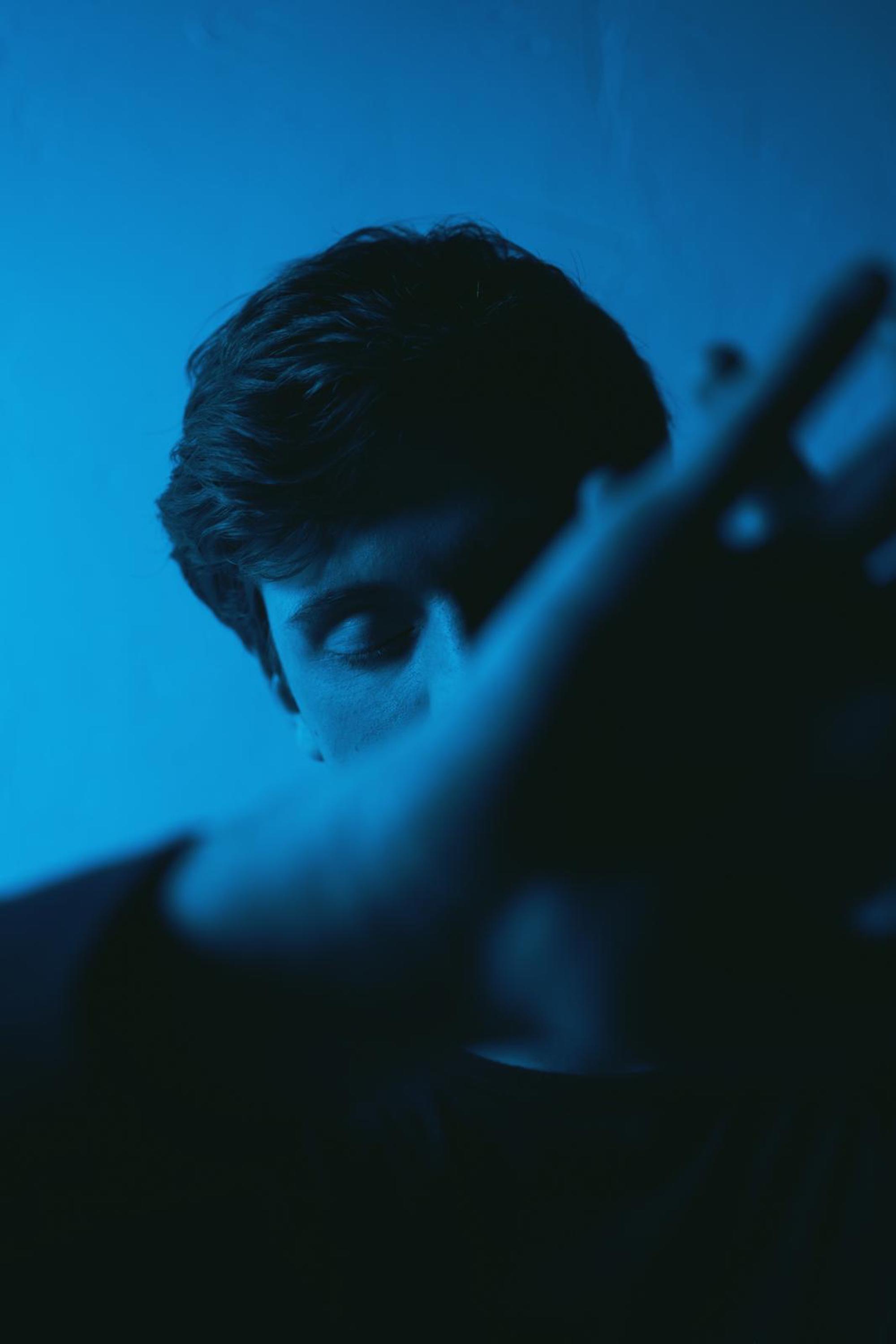 Canadian Newcomer Alex Frew Premieres "Something To Hold On To"