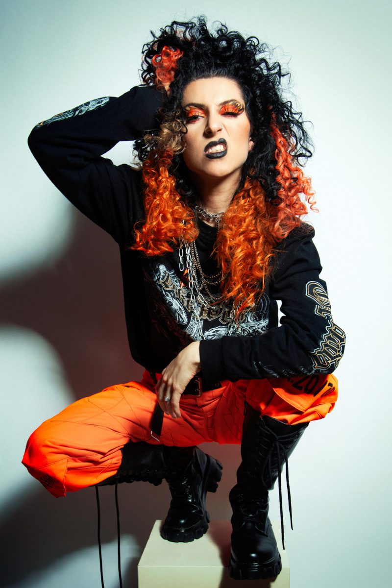 Alt-rock-pop Artist Izzy T Premieres New Song "Nuclear"