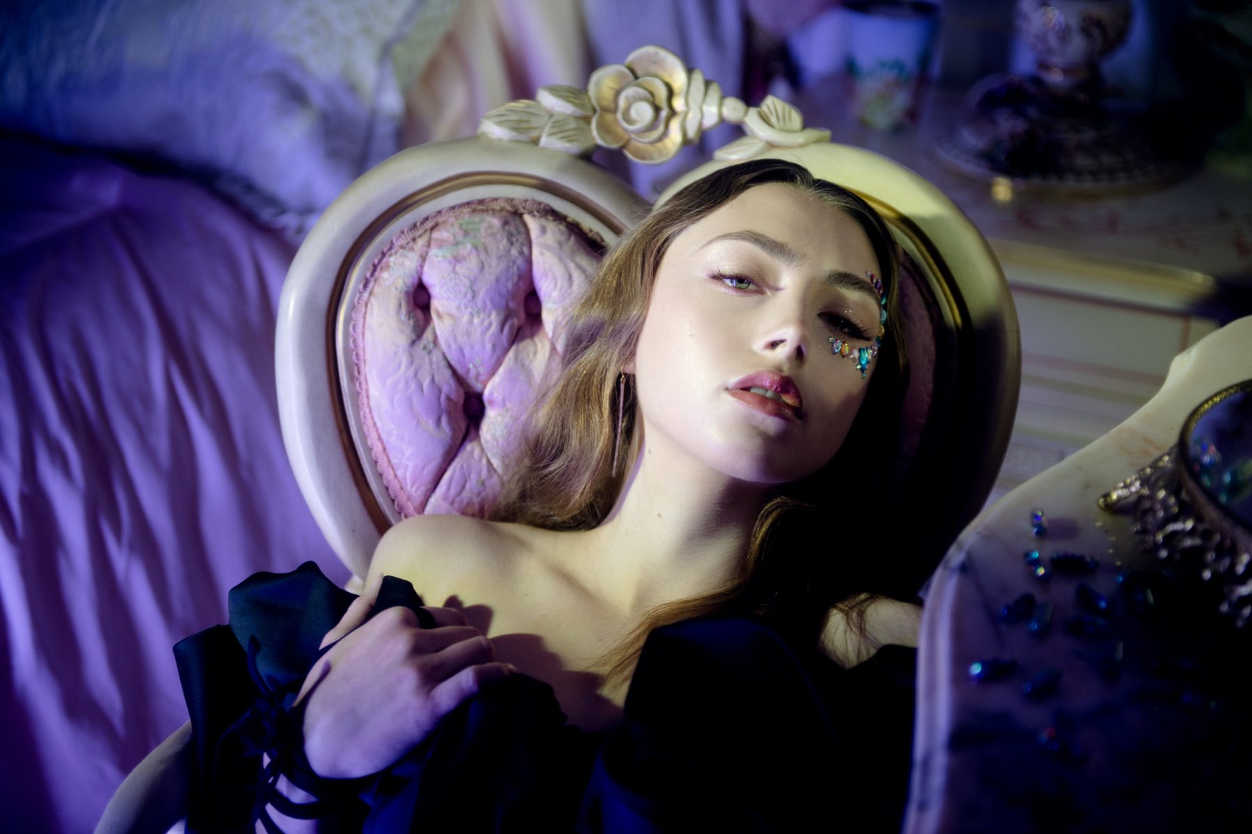 Baker Grace Offers New Introspective Pop Track "I Feel For You"