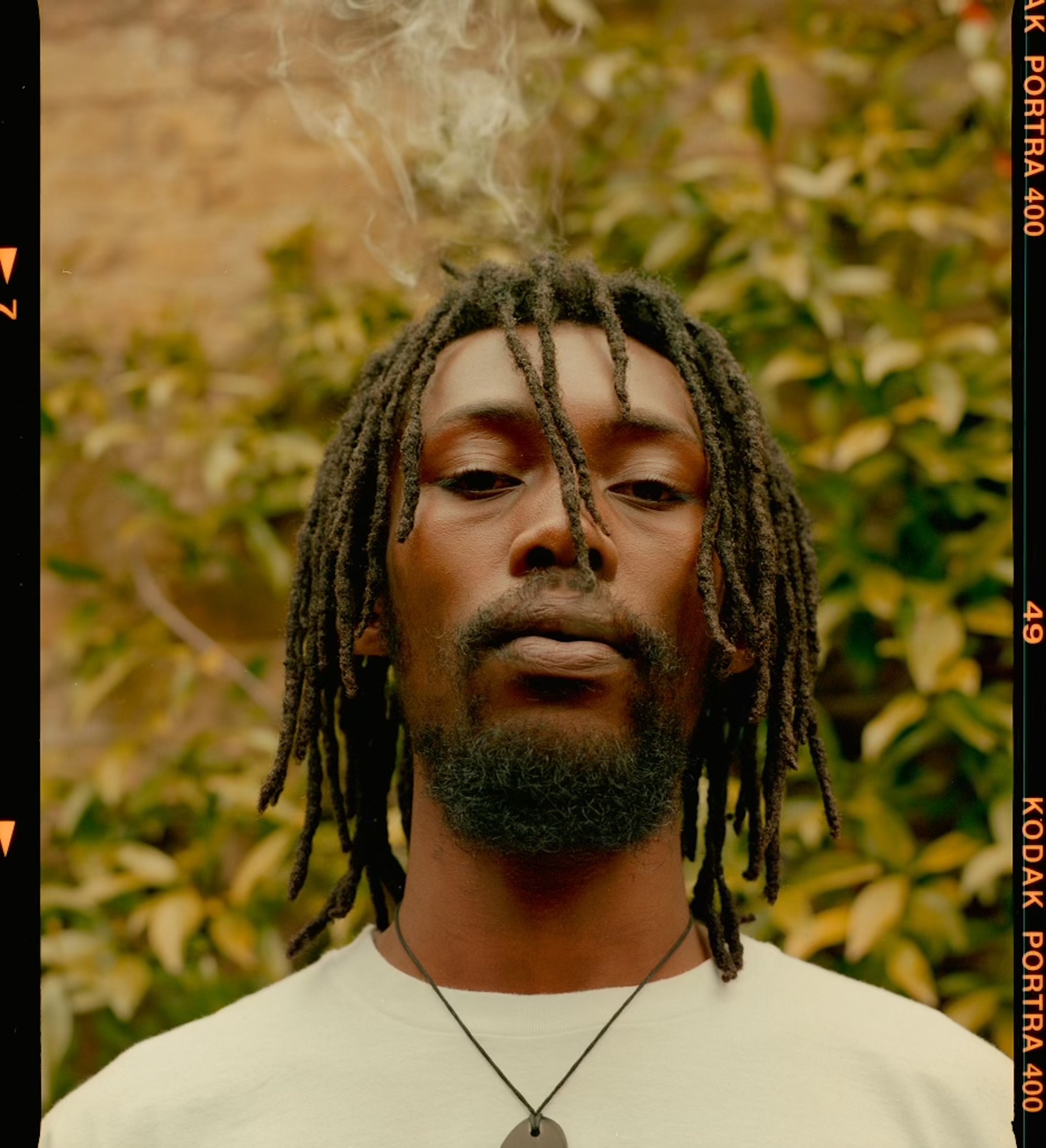 Tariq Disu Brings Us Into His World For His Single "BOUNCE"