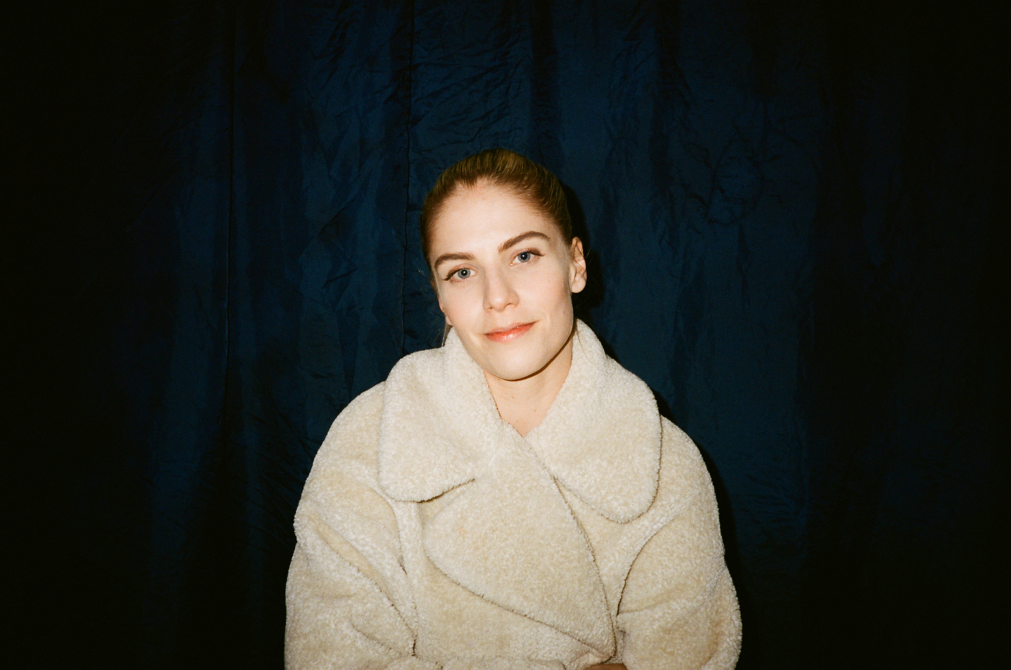 Backstage with London Grammar | Wonderland