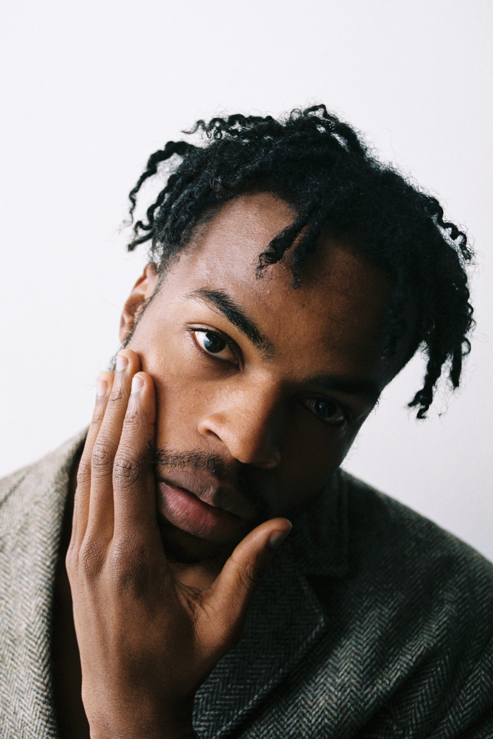 Releasing Circmvnt, Elujay Shares How He Found Himself In His Music