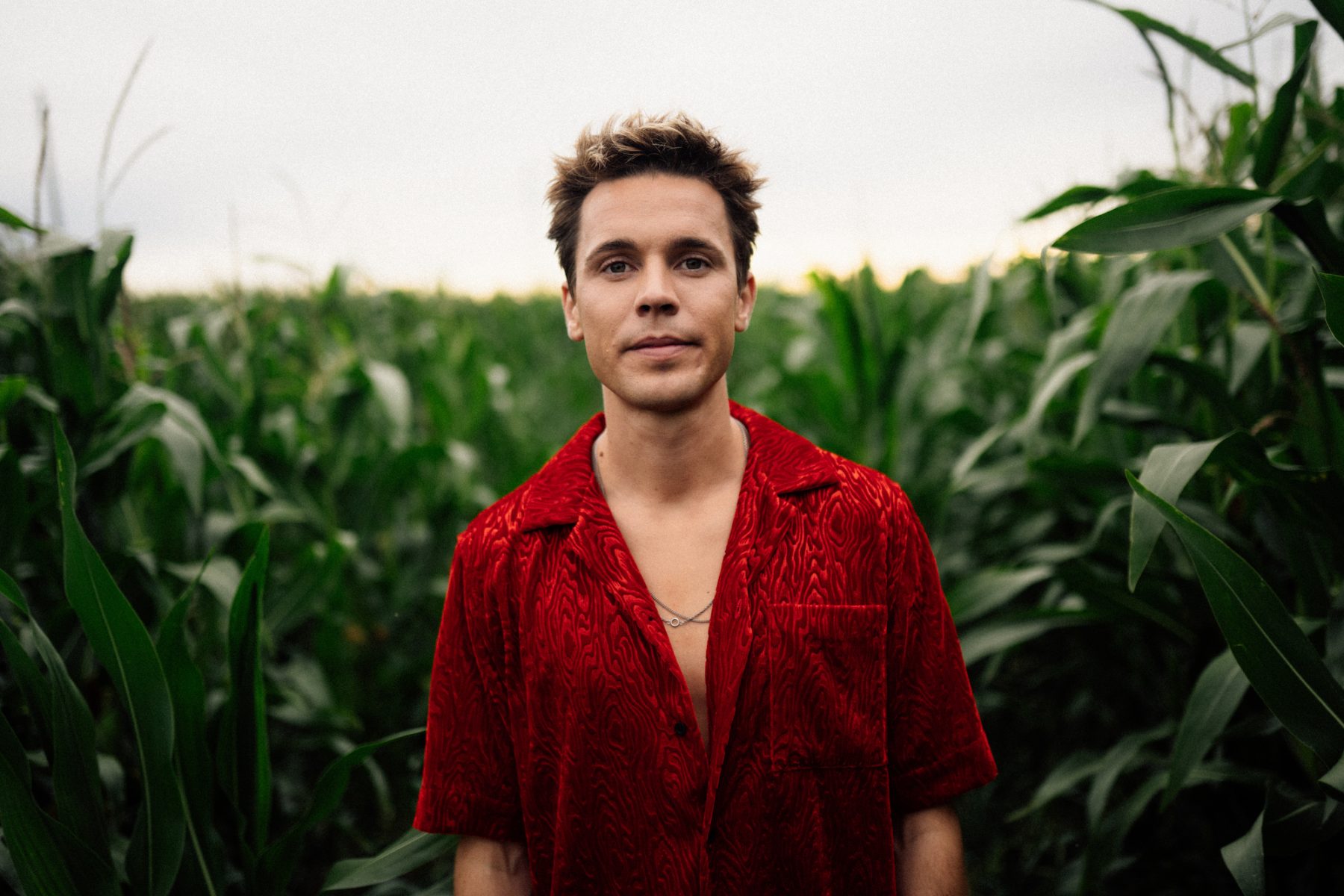 Felix Jaehn, The Stickmen Project and Calum Scott Drop "Rain In Ibiza"