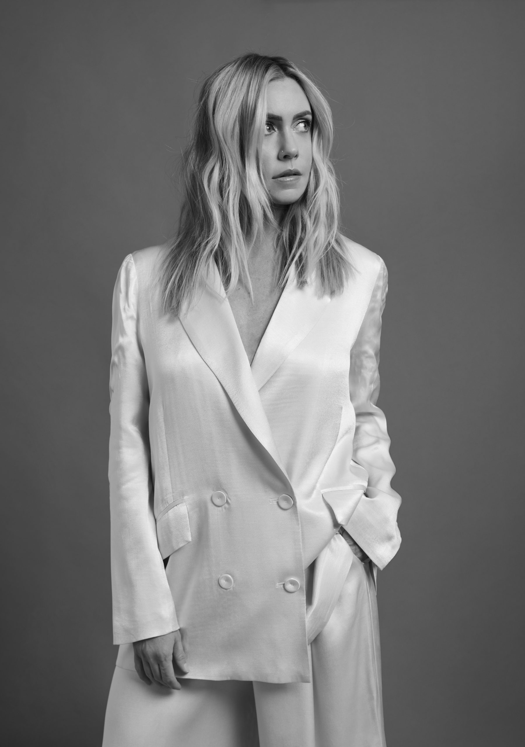 Ruelle Employs Honey-Suckled Vocals To Her Brand New Single, "In It"