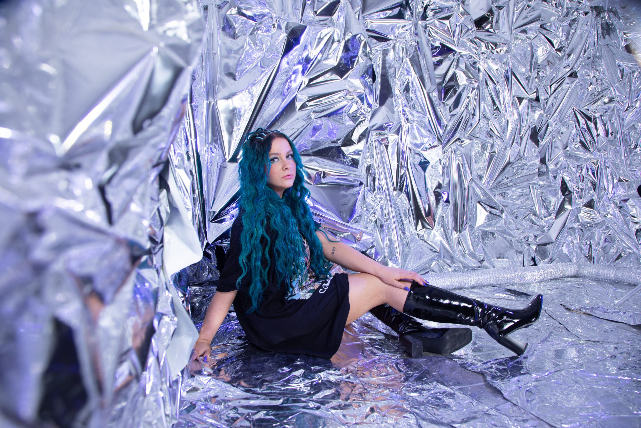 Artist Emlyn Talks Her Debut Album, Loneliest B!tch In America