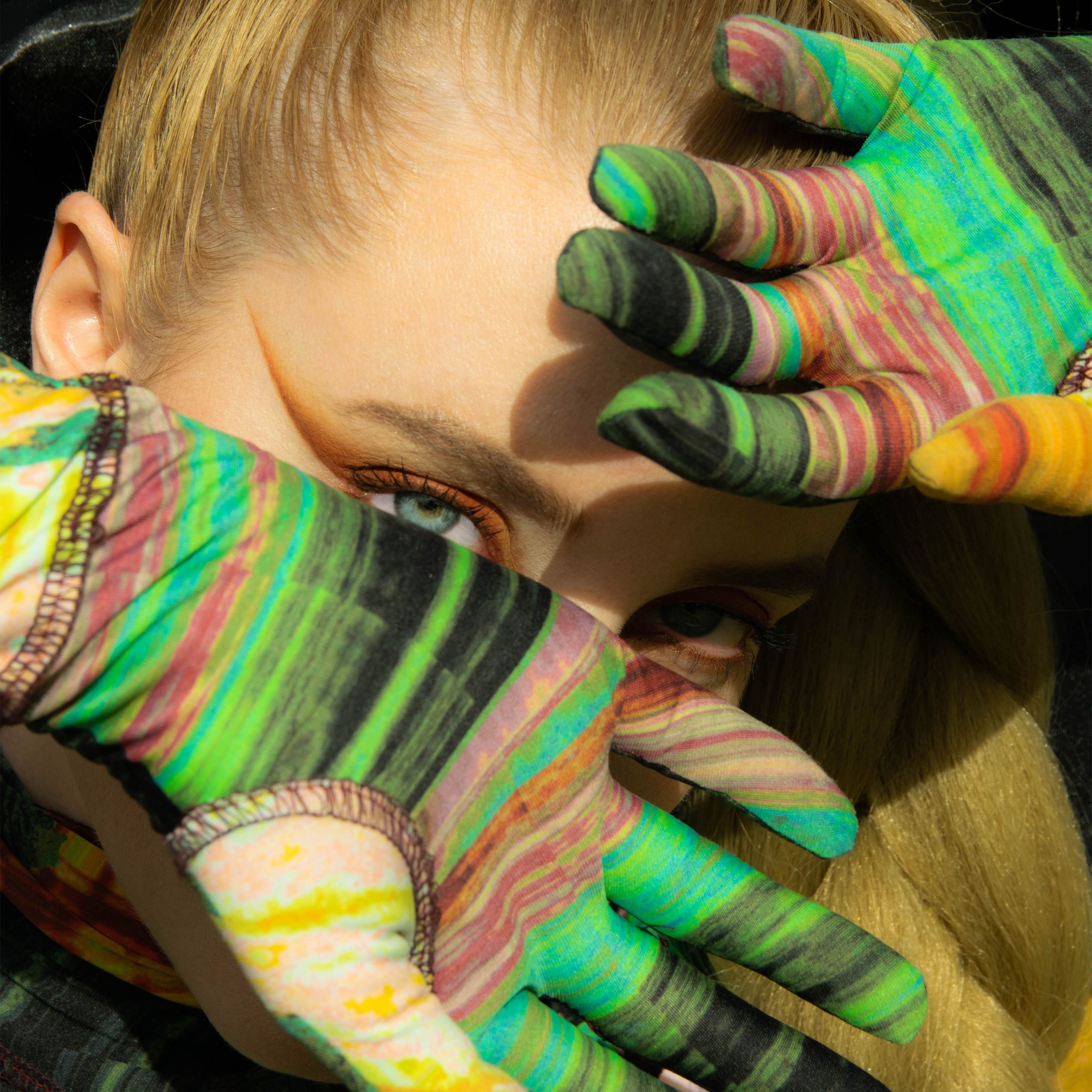 Rromarin Unleashes Her Lyrical Prowess In Single, “Taste Of V”