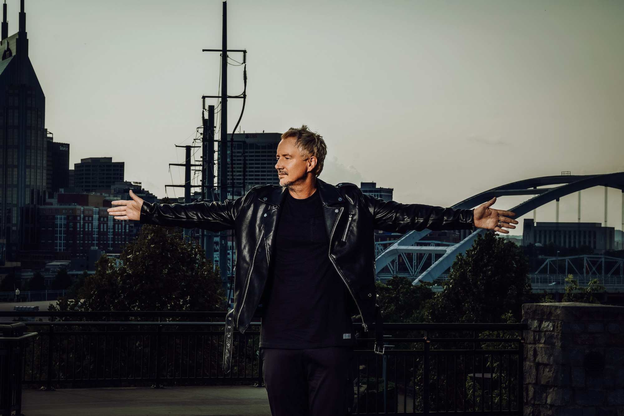 Bryan Todd And Alex Harry Release "Million Reasons"