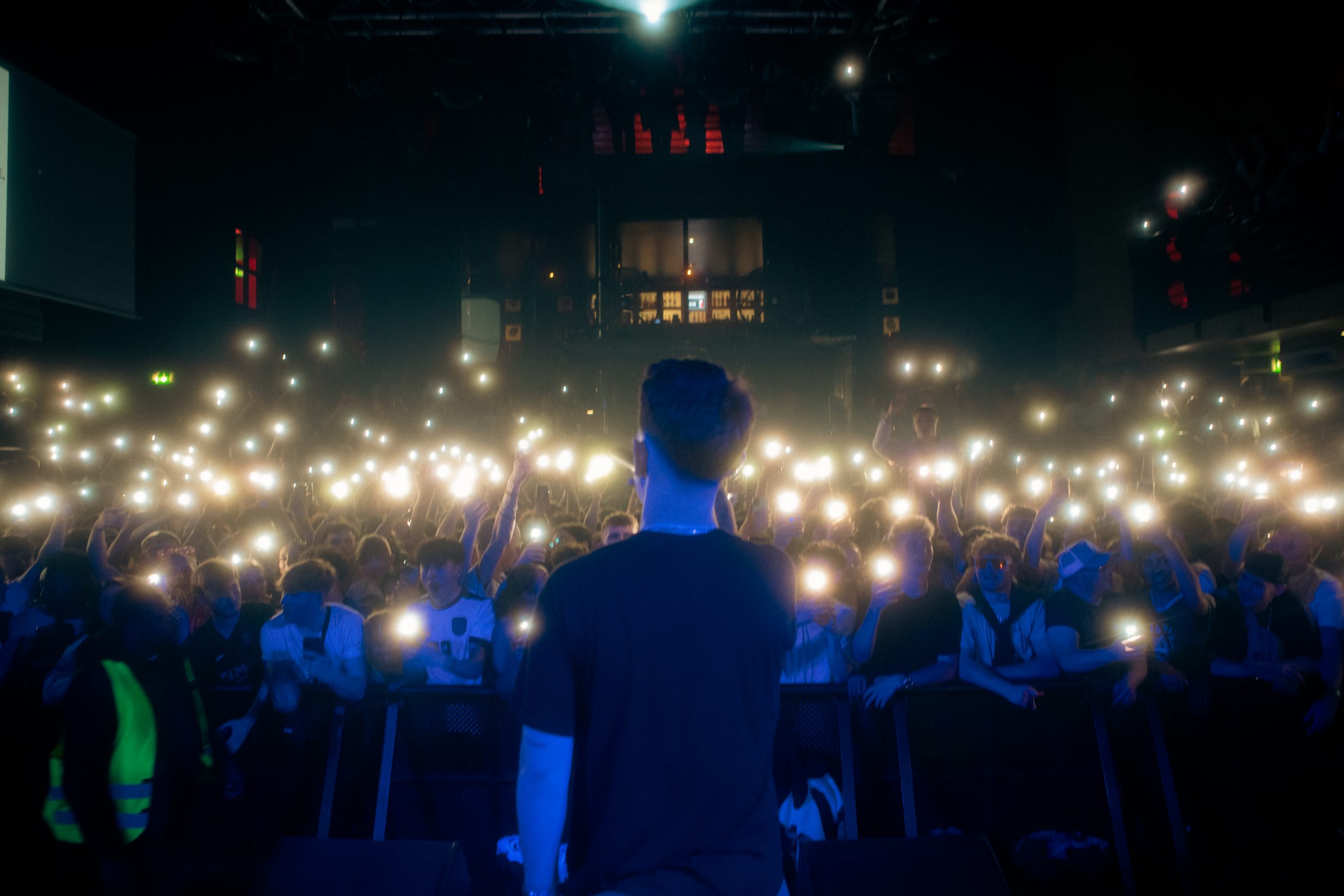 Inside Songer's Sold Out London Headline Show