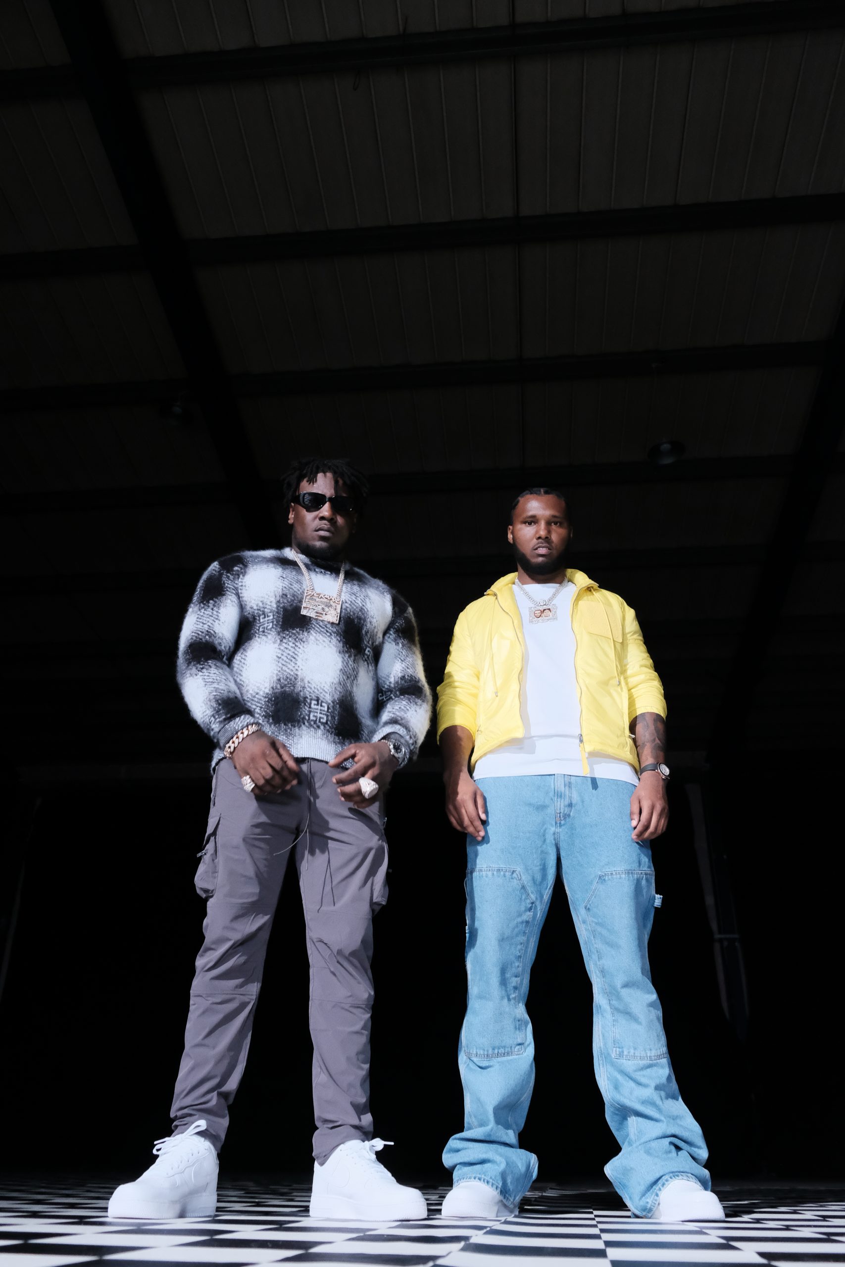 Mist & M1llionz Unveil New Track "Money Moves"