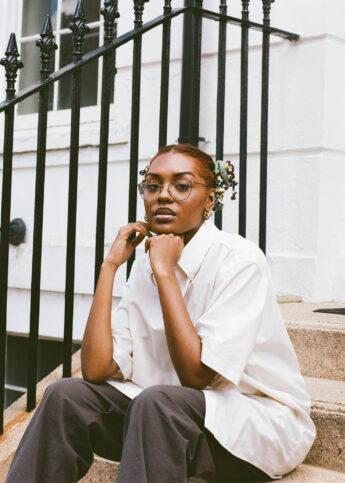 New Noise: London-based Singer Amelia Monet | Wonderland Magazine