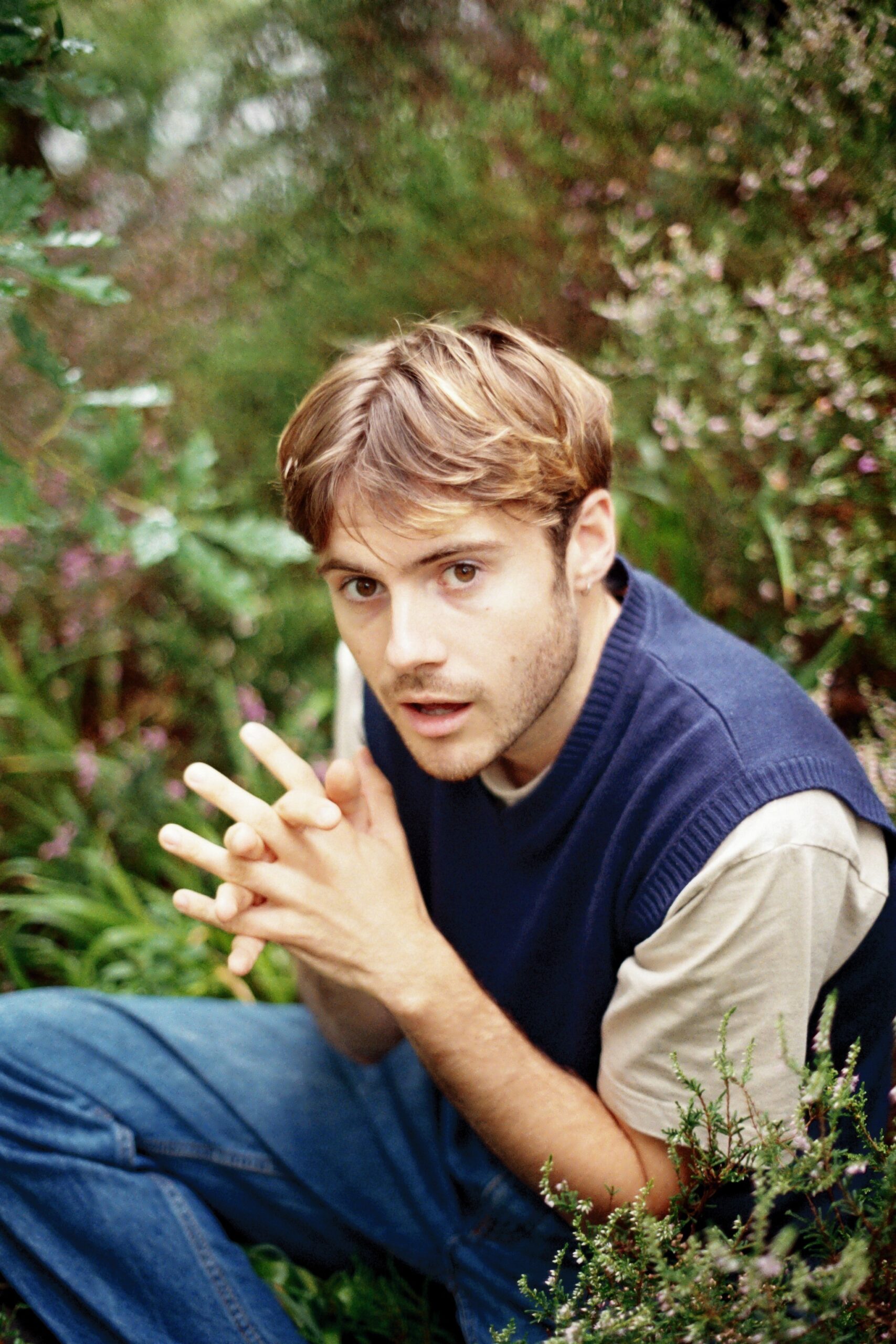 Bert Shares Live Visuals For "I and You"