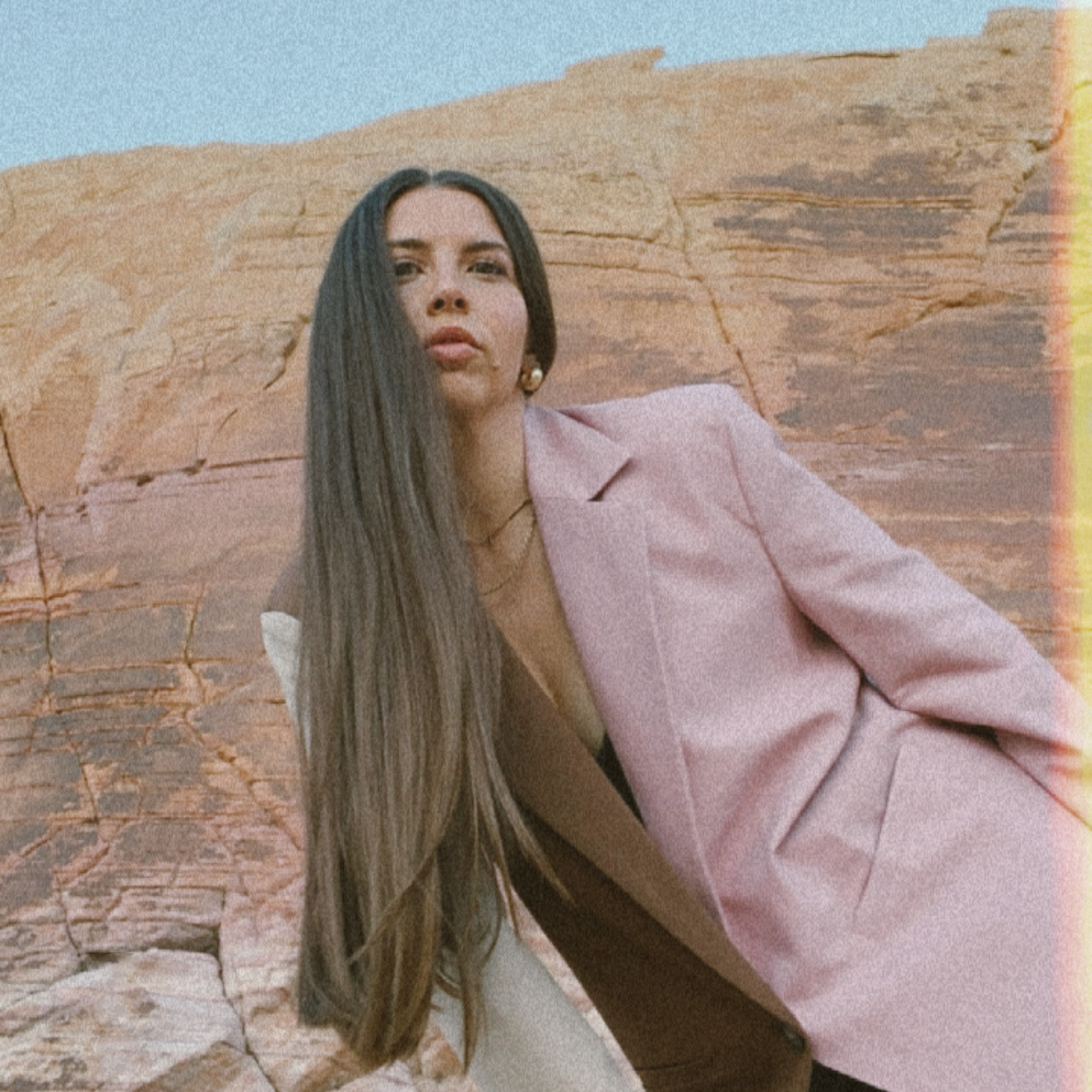 LARA SOMOGYI - "RUNNING UP THAT HILL" | Wonderland