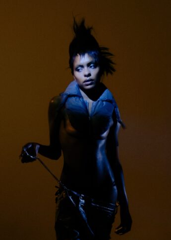 Come and party with Parisian singer Crystal Murray