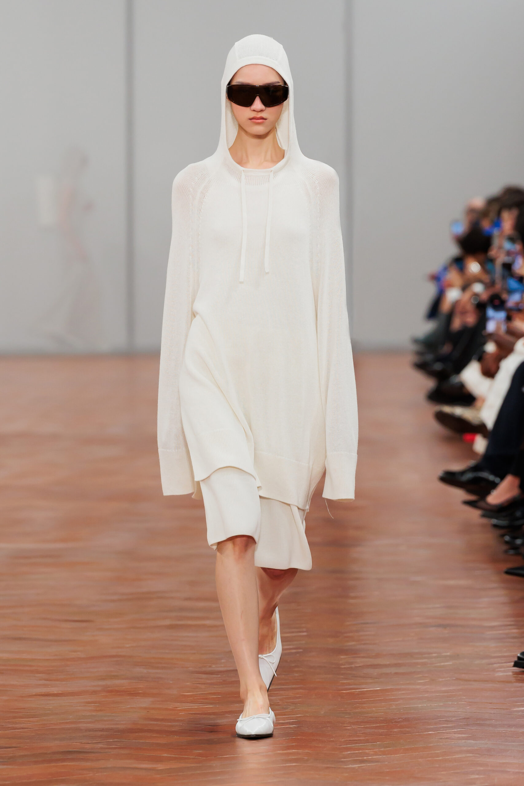 COS Spring Summer 2024 | Wonderland