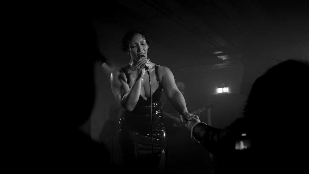 Naomi Sharon Stuns At The Lower Third