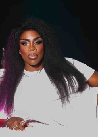 New Noise: London-based Singer Amelia Monet | Wonderland Magazine