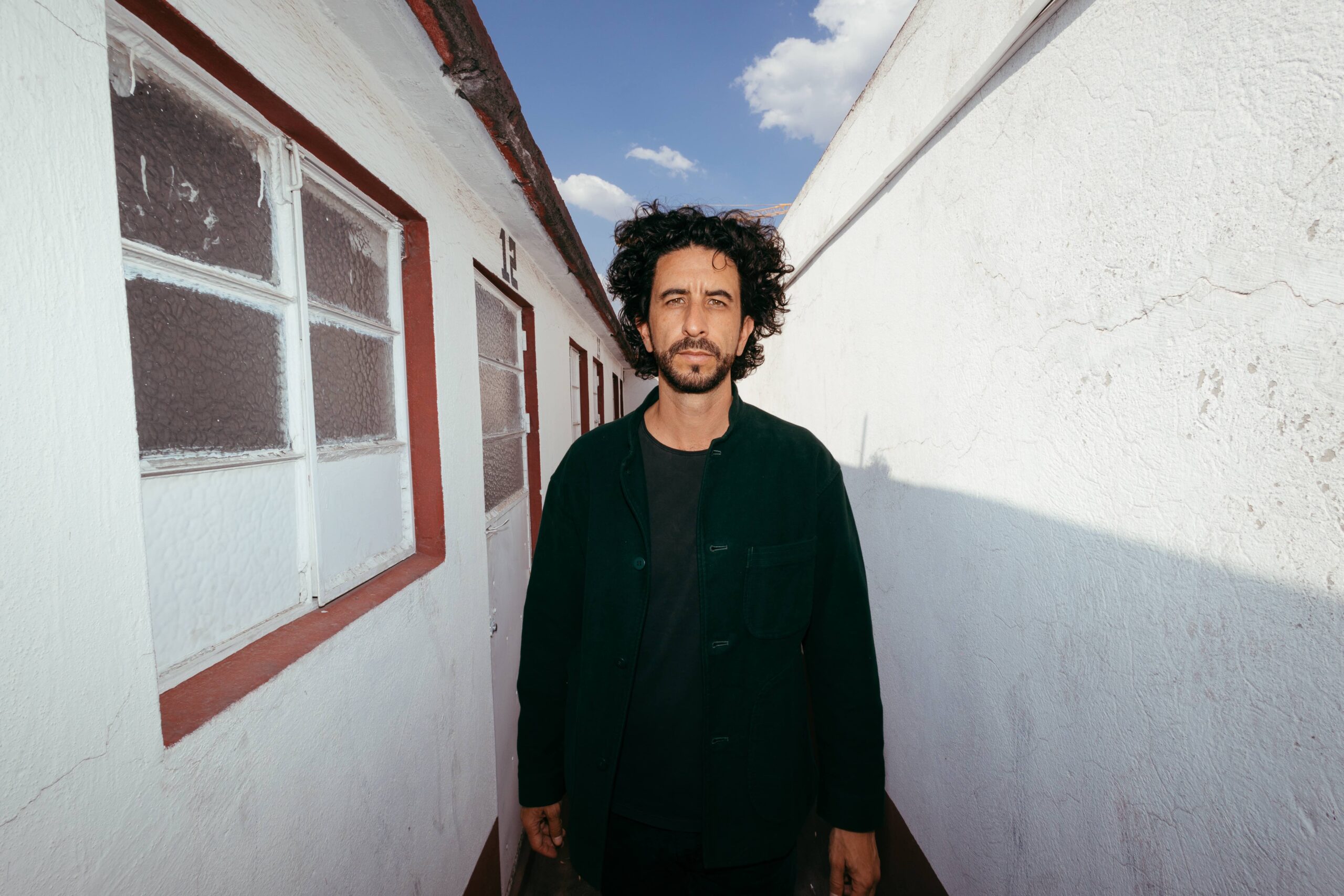 Alonso Rivero | Wonderland