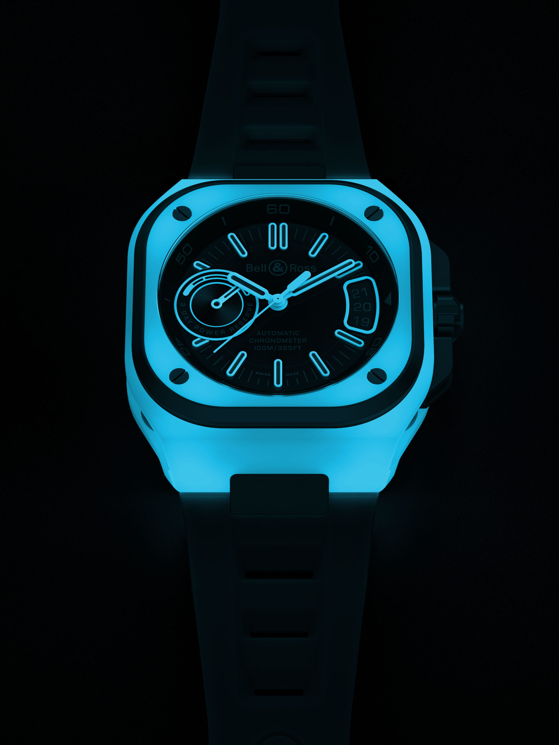 A RAVE ON THE WRIST | Wonderland