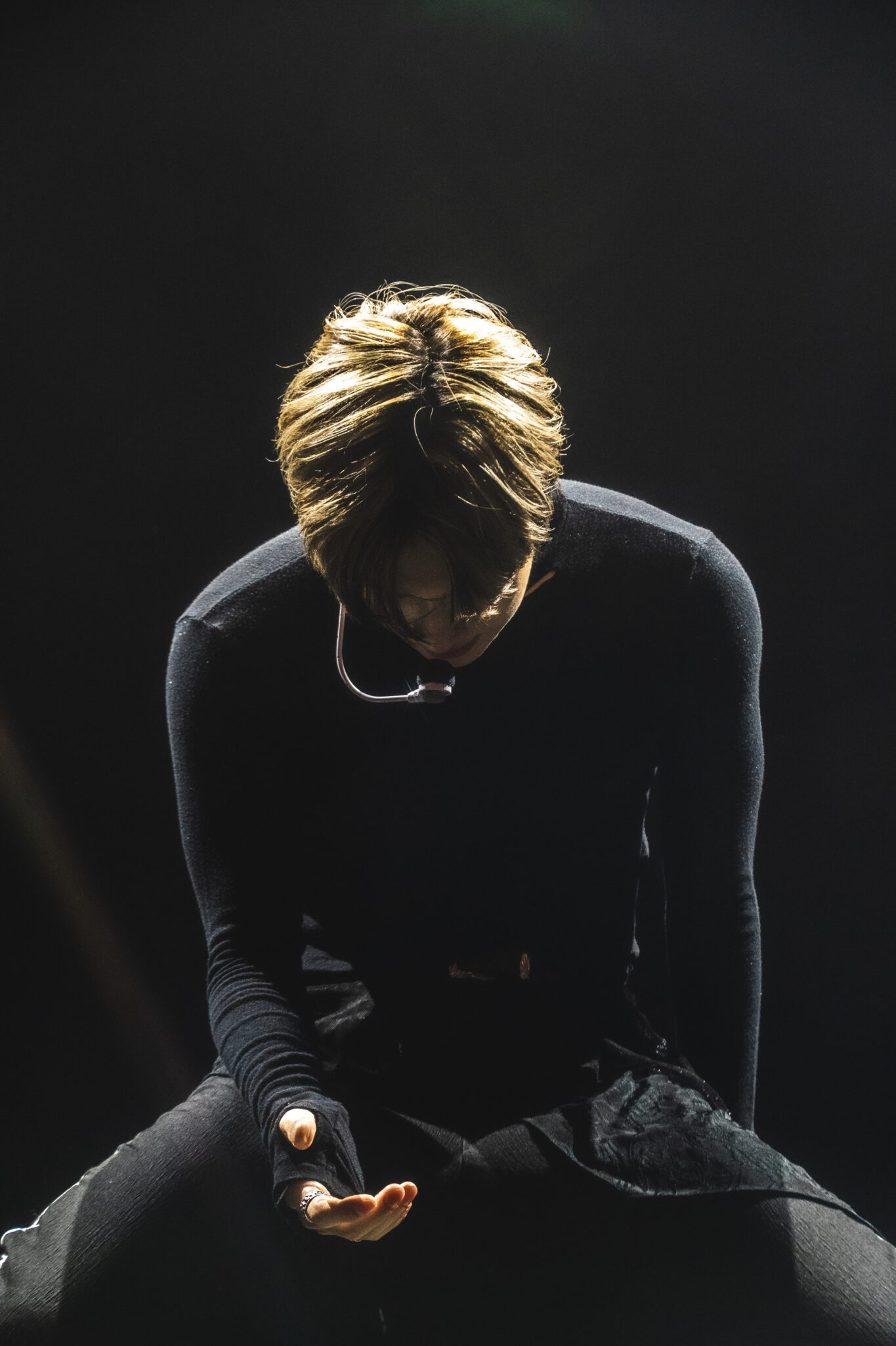 TAEMIN Captivates London with Ephemeral Gaze | Wonderland