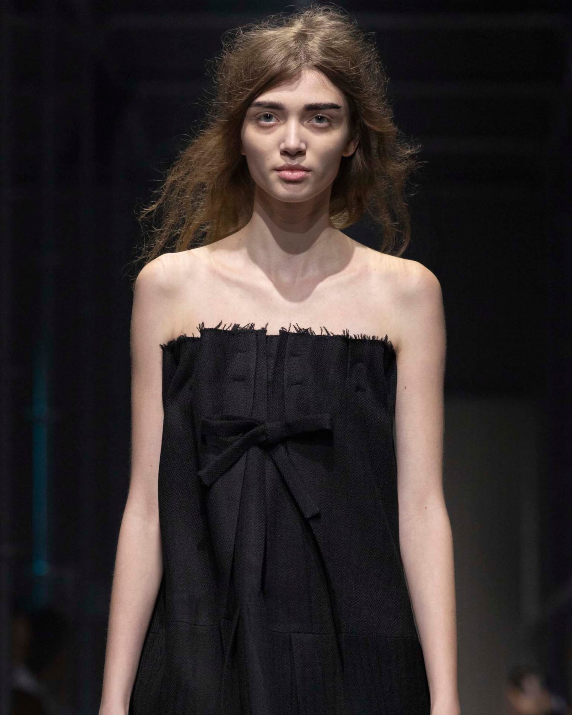Prada’s ‘Too-Cool-to-Care-About-Hair’ for AW25 | Wonderland